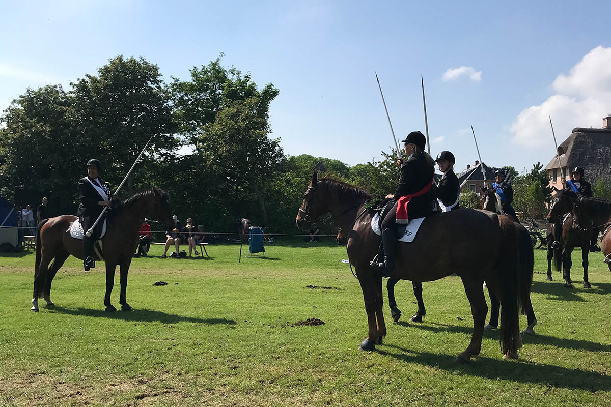 Ringreiten: Tradition und Wettkampf auf Sylt - Sylt Exklusiv - Das ...